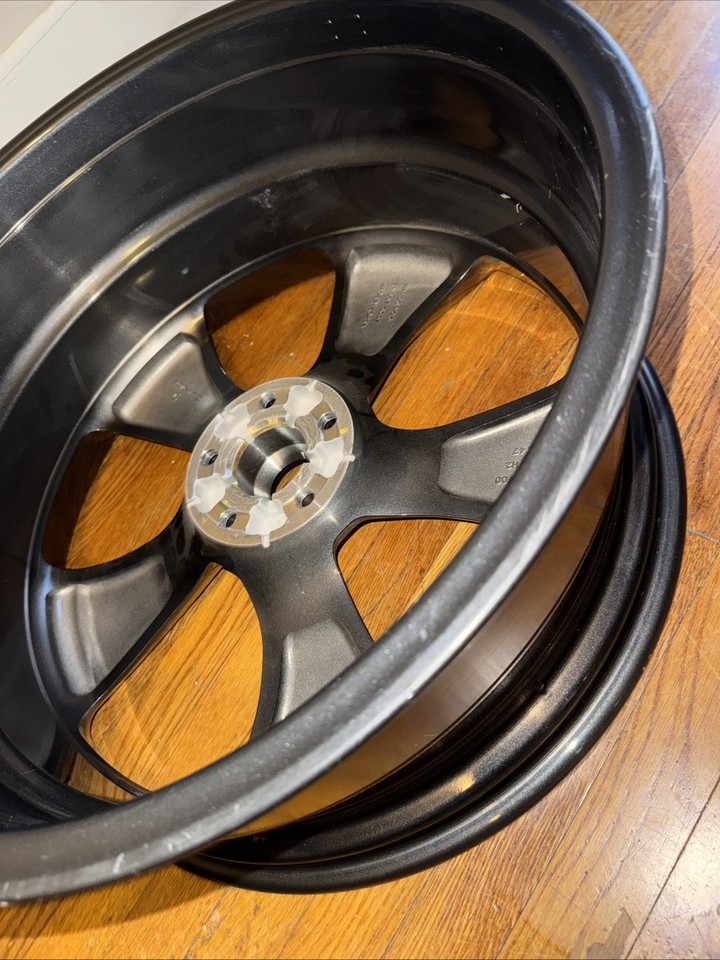 Genesis GV80 Machined Grey OEM Wheel 22” 2025 Factory Original Rim ...