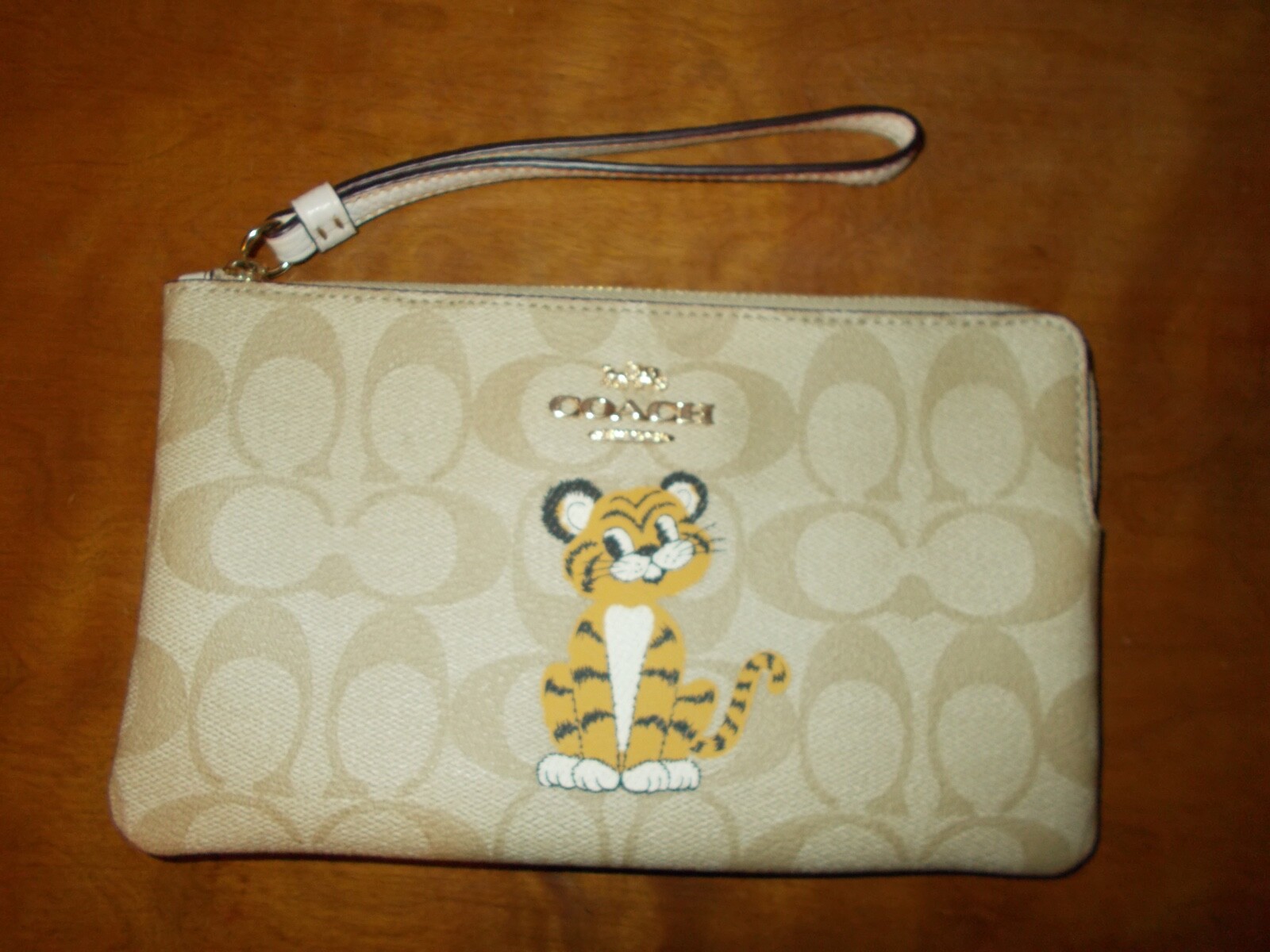 Coach ﻿Signature Tiger Lunar Large Corner Khaki Wrist… - Gem