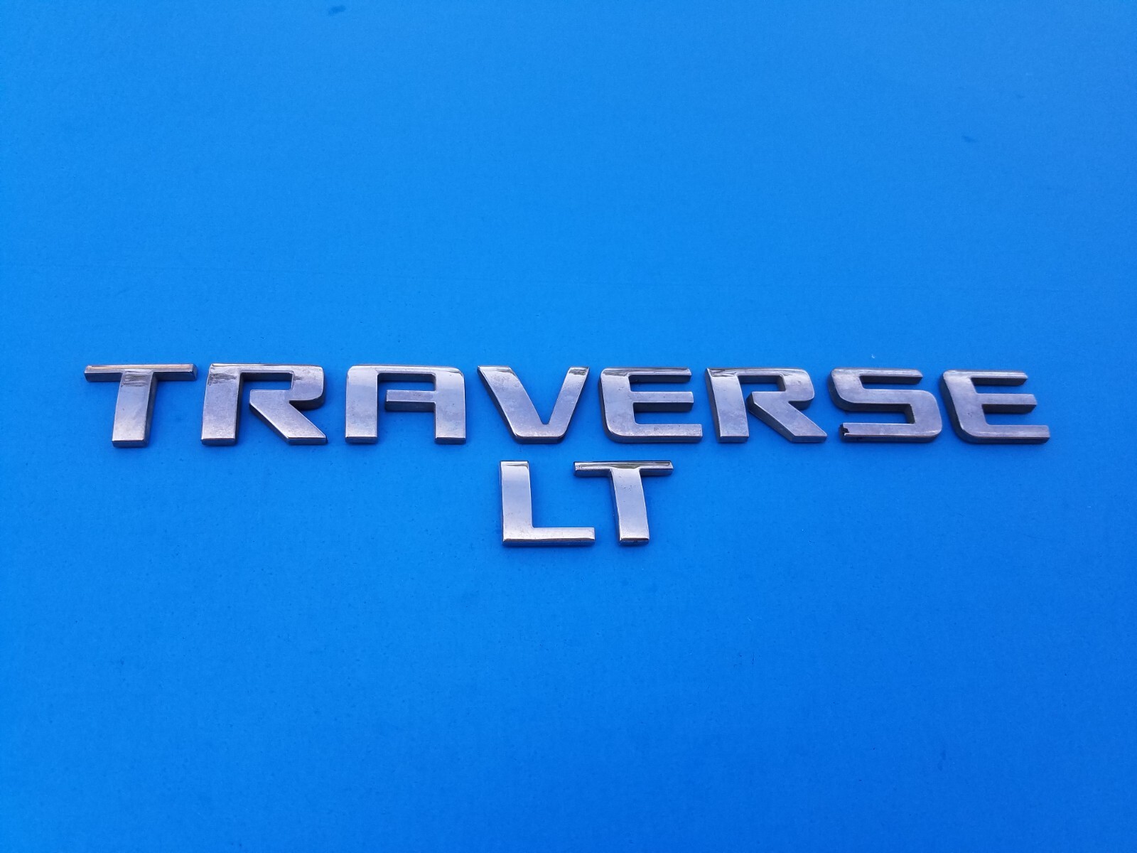 09 10 11 12 13 14 15 16 17 CHEVROLET TRAVERSE LT REAR EMBLEM BADGE SET ...