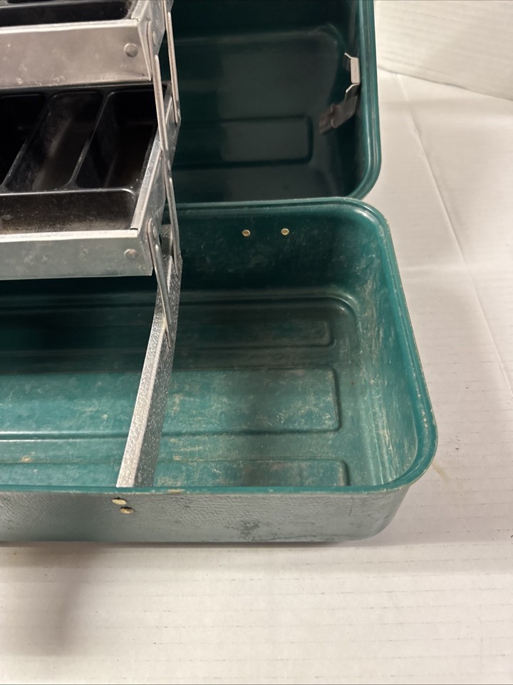 UMCO 173 US TACKLE BOX | eBay