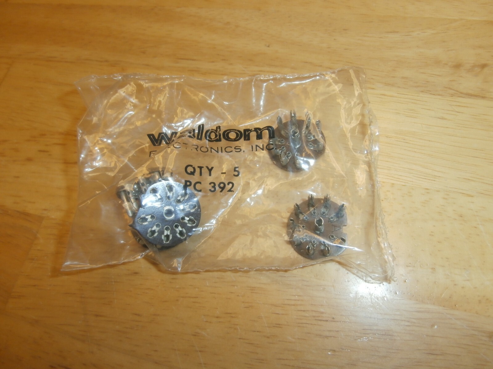 LOT/5 WALDOM WAFER 9 PIN TUBE SOCKET WITH CENTER SUPPORT PIN,PC392,NOS ...