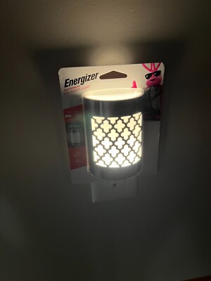 Energizer Automatic LED Night Light (New in box) Soft White | eBay