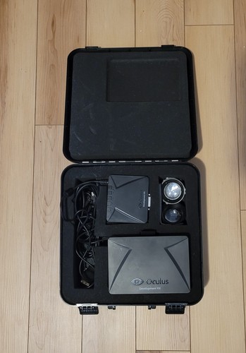 2013 Oculus VR DK1 Development Kit with Carrying Case 617689127951 | eBay