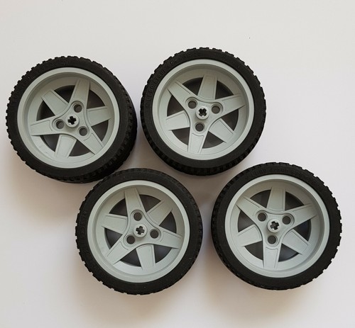 4x Lego® Technic Felge 44772 56 x 34 hellgrau + Reifen 44771 68.8 x 36 ...