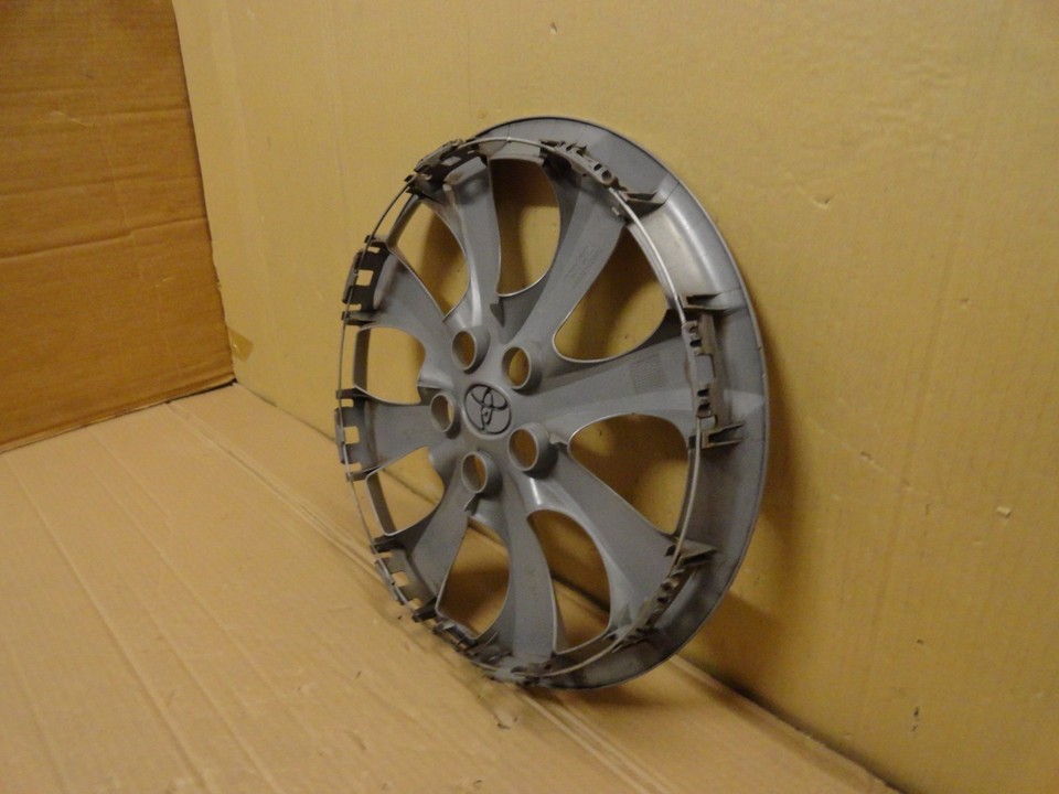 2020 - 2024 Toyota Corolla oem 16" Hub Cap Wheel Cover # 4260202540 | eBay