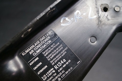 Mercedes W251 R-Klasse A2516200191 Schlossträger Träger Schale vorne ...