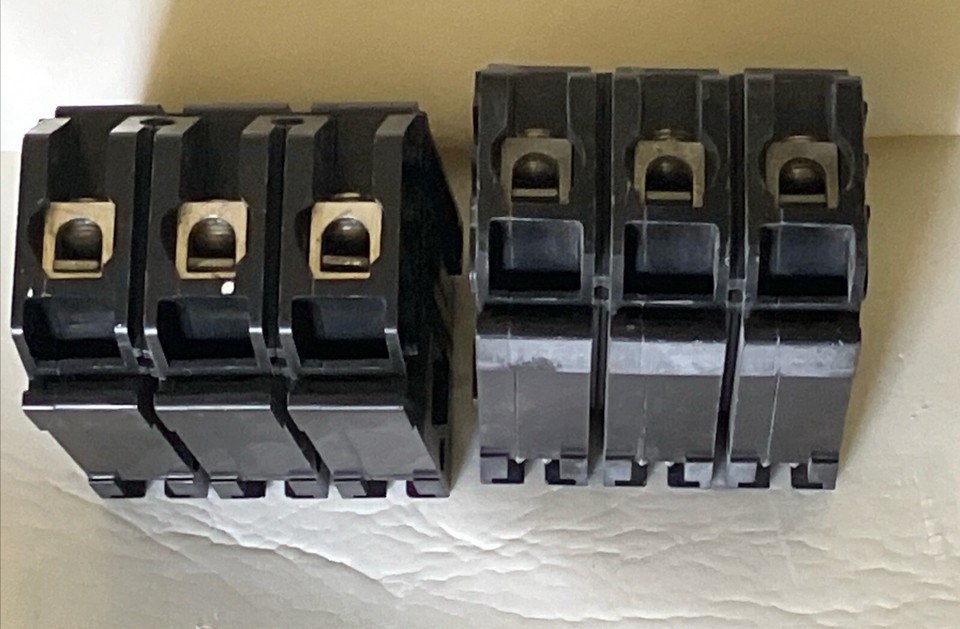 Crouse Hinds MP330 Circuit Breaker 30 Amp 3 P 240 VAC 3 Ph Old Style ...