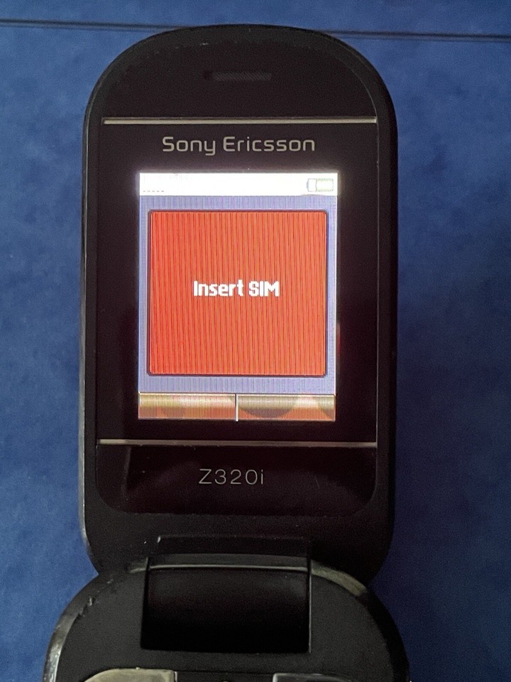 Rare Sony Ericsson Z320i Red Flip Mobile Phone | eBay UK