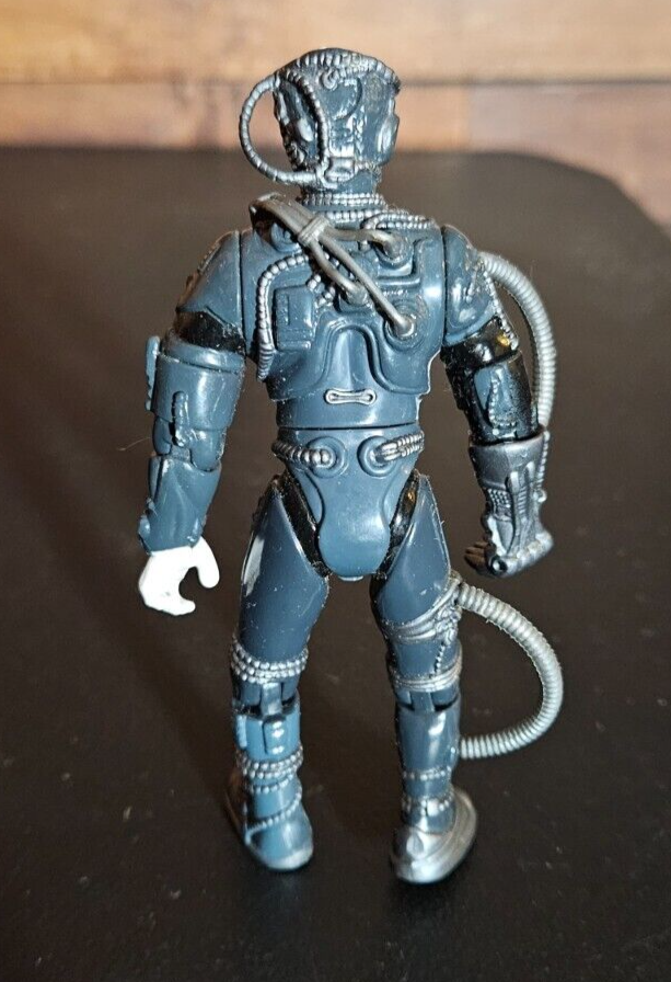 HUGH BORG, STAR TREK THE NEXT GENERATION FIGURE. 1994 PAR. PIC ...