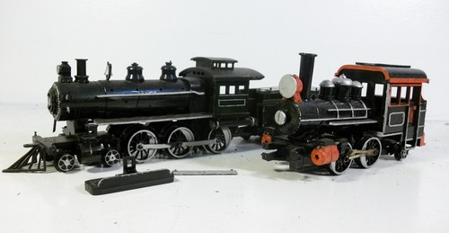 TWO (2 ) VINTAGE ANTIQUE 1950`s PLASTIC MODEL TRAINS | eBay