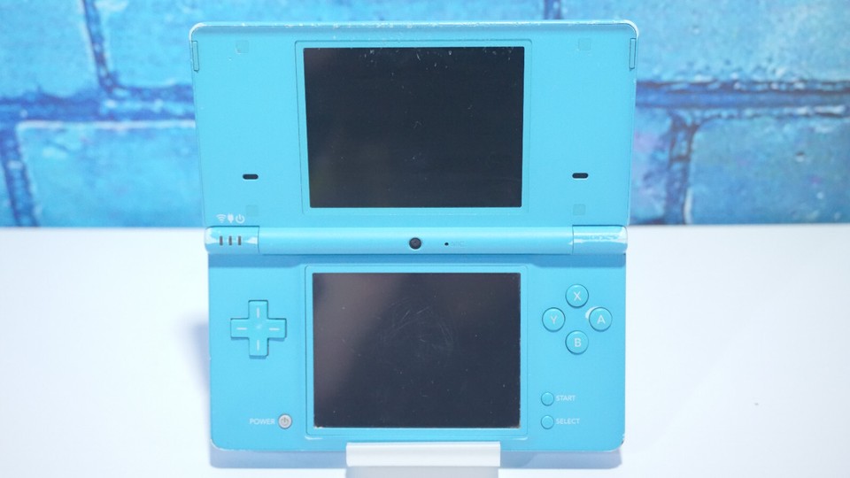 Teal Blue Nintendo DSi Handheld Video Game Console with Charger and ...