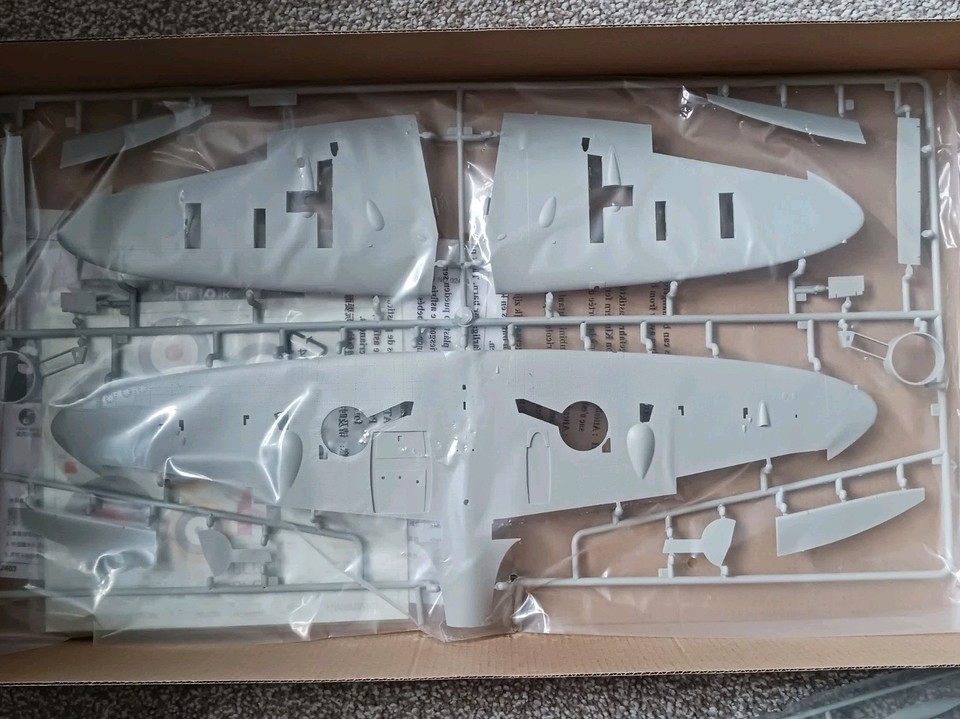 Trumpeter 1:24 Scale Supermarine Spitfire MK.VB Model Kit. | eBay UK