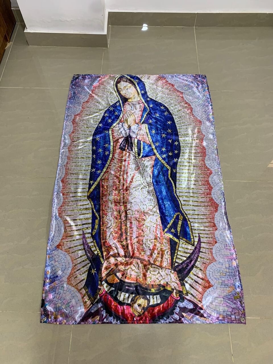 LA VIRGEN DE GUADALUPE METTALIC WALL CLOTH 25X20 MANTEL VIRGIN MARY ...