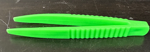 GREEN PLASTIC BOARD GAME TWEEZER / TONG REPLACEMENT (MB GAMES) | eBay