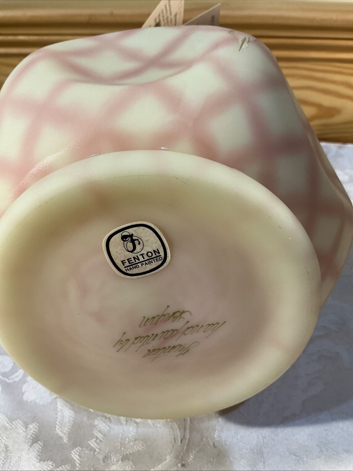 Fenton Burmese Art Glass Diamond Optic Pinched Painted Roses Vase ...