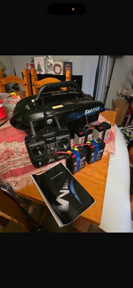 Waverunner Shuttle In Very Good Condition with Batteries and Chargers ...