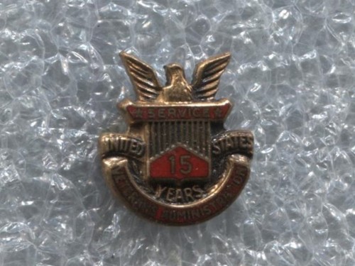 U.S. VETERANS ADMINISTRATION 15 YEAR SERVICE PIN | eBay