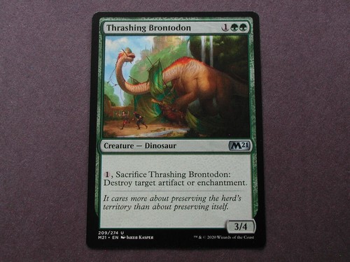 2020 MTG U Creature Thrashing Brontodon NM+ Magic Card #209 M21 ...