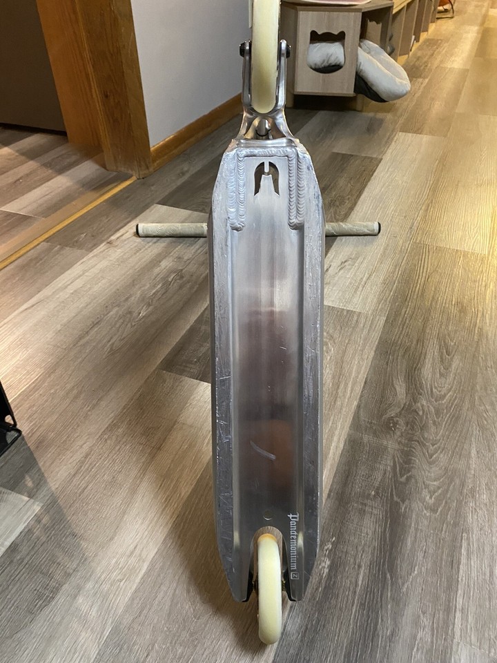 Custom Built (Super Lite) Pro-Scooter W/polished Pandemonium Deck ...