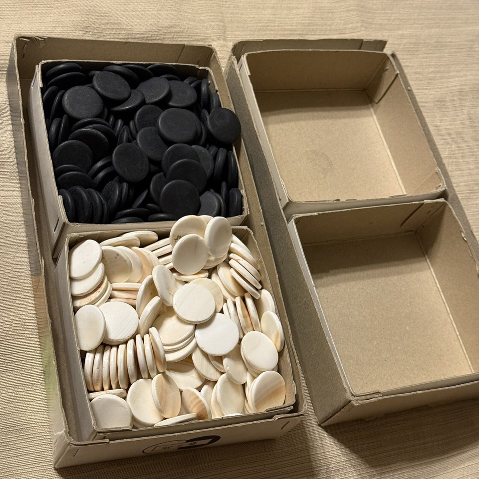 Vintage Igo GO Stones Goishi White Black Clam Shell Nachiguro Huji mark ...