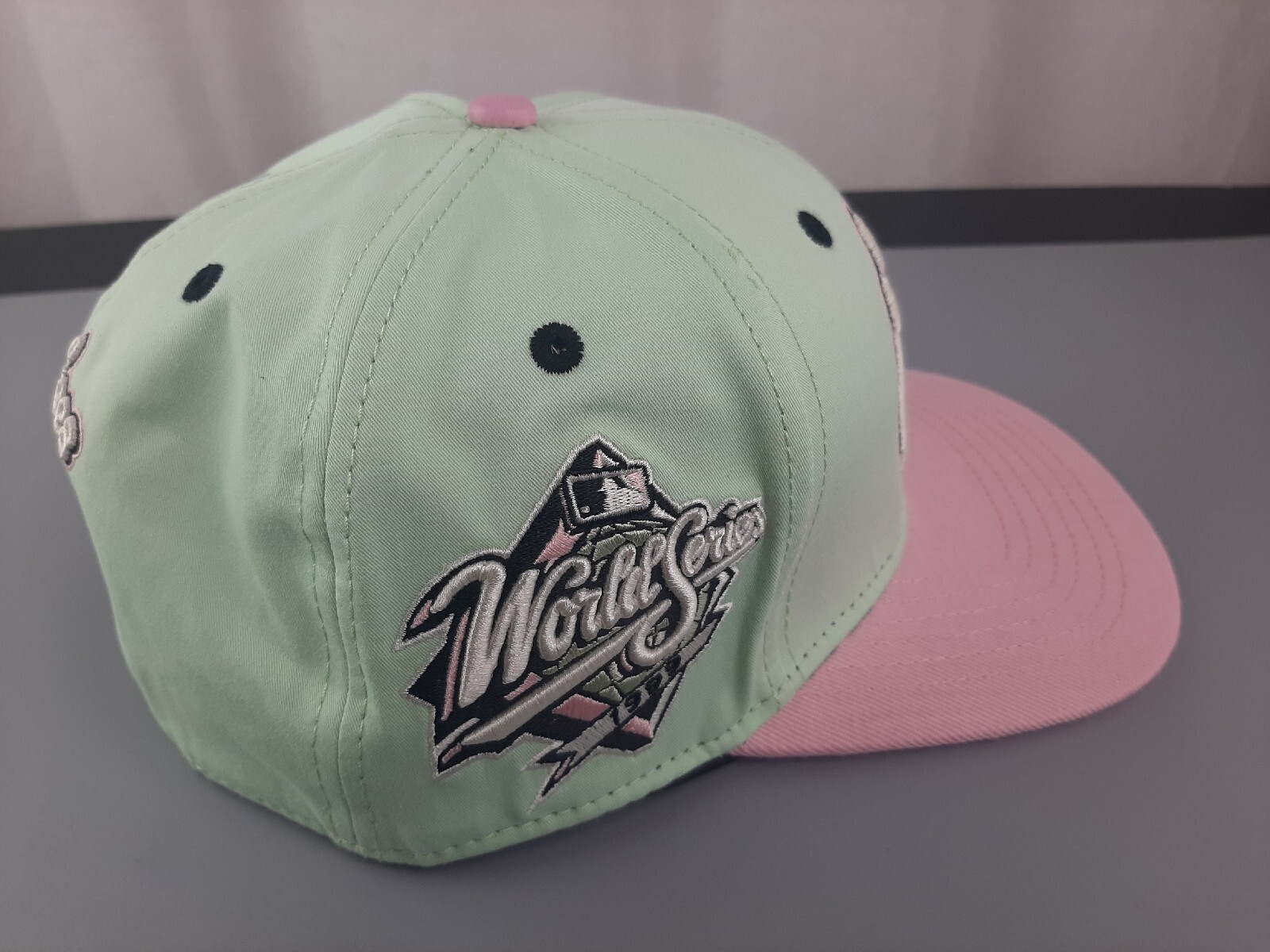 NEW New York YANKEES Pro Standard PINK & GREEN Snapback Baseball Hat ...