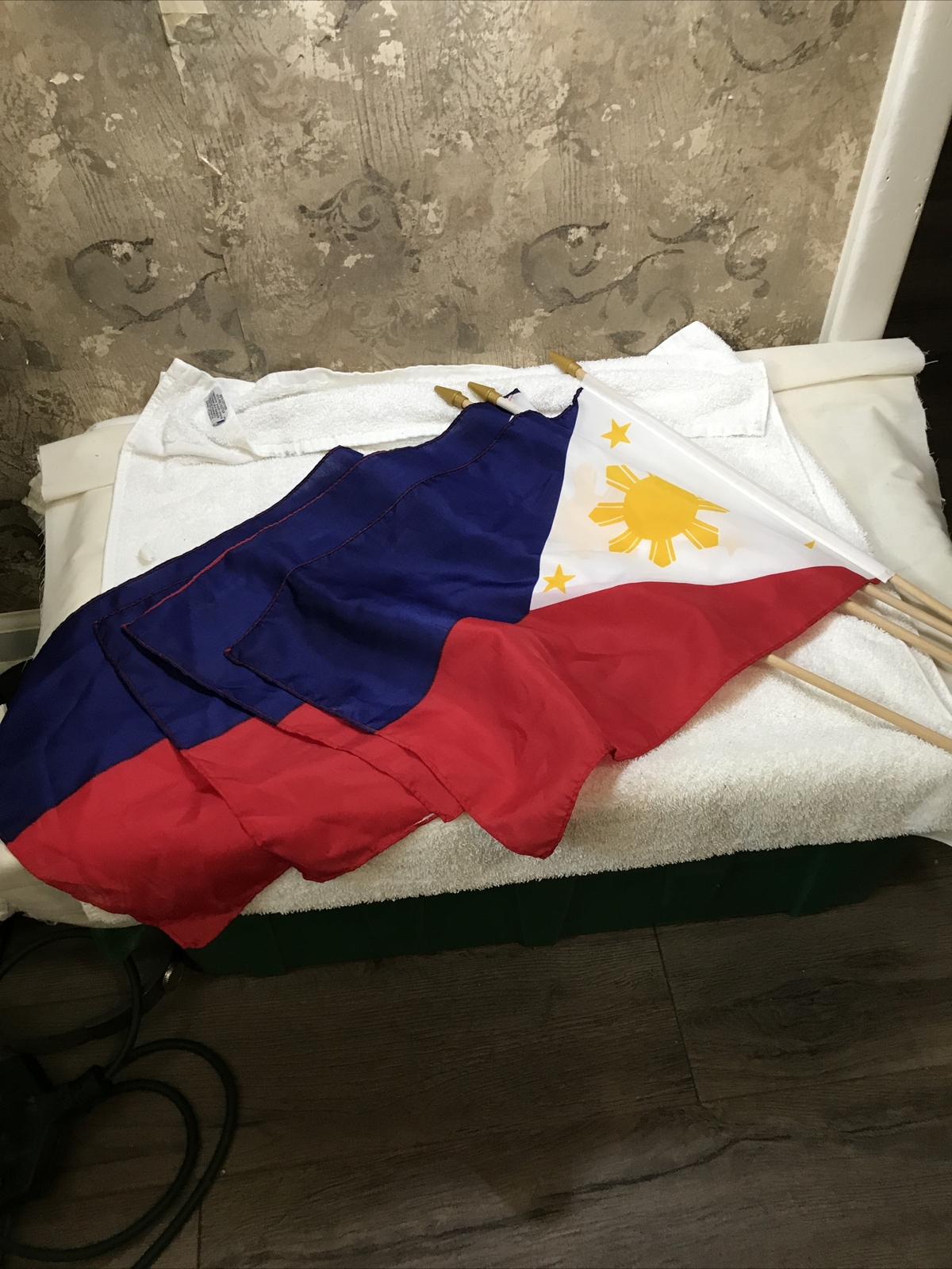 (4) 12x17 Wholesale Lot 4 Philippines Country Stick Flag 24" wood staff ...