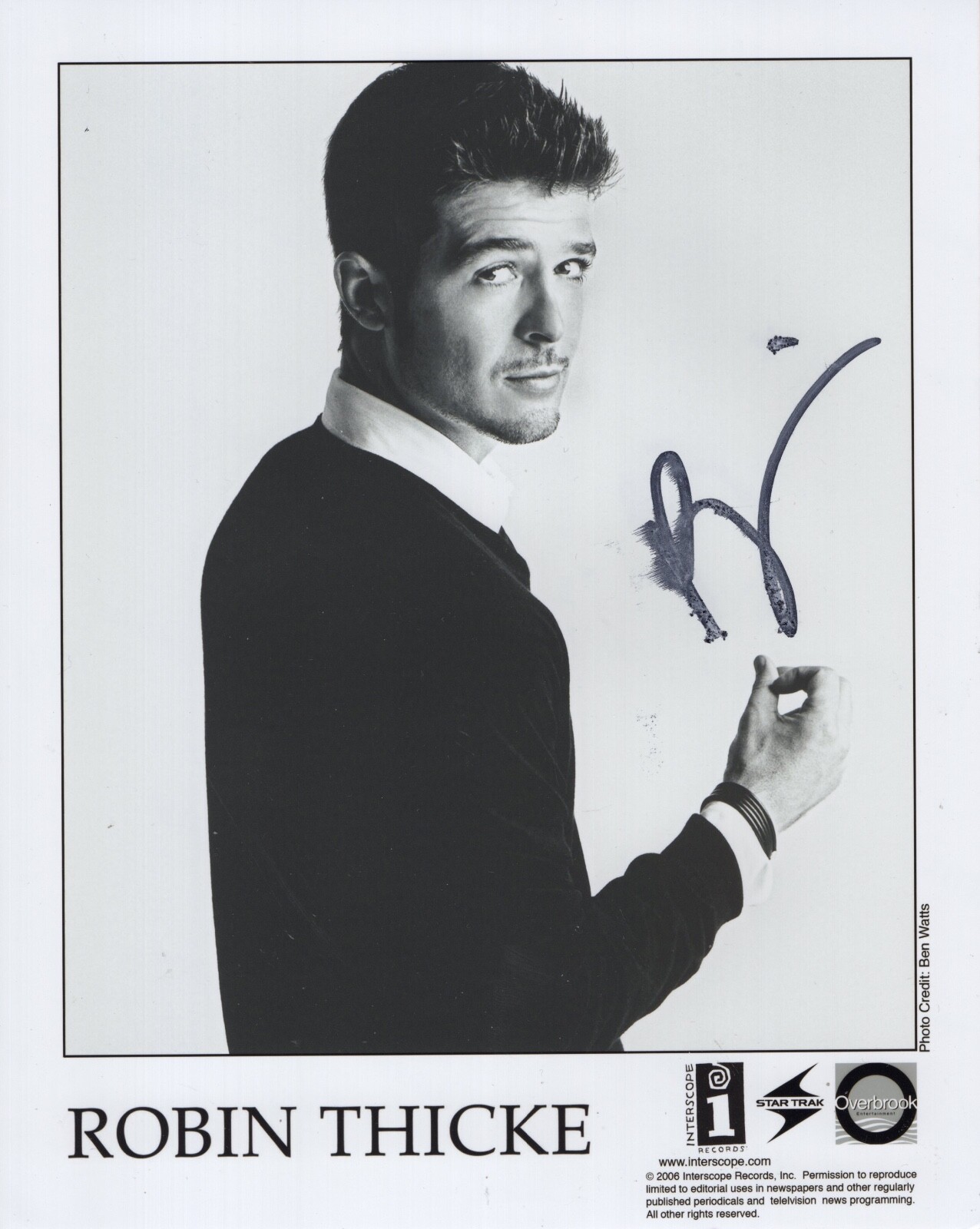 ROBIN THICKE HAND SIGNED 8x10 PHOTO+COA HANDSOME+SEXY SINGER | eBay