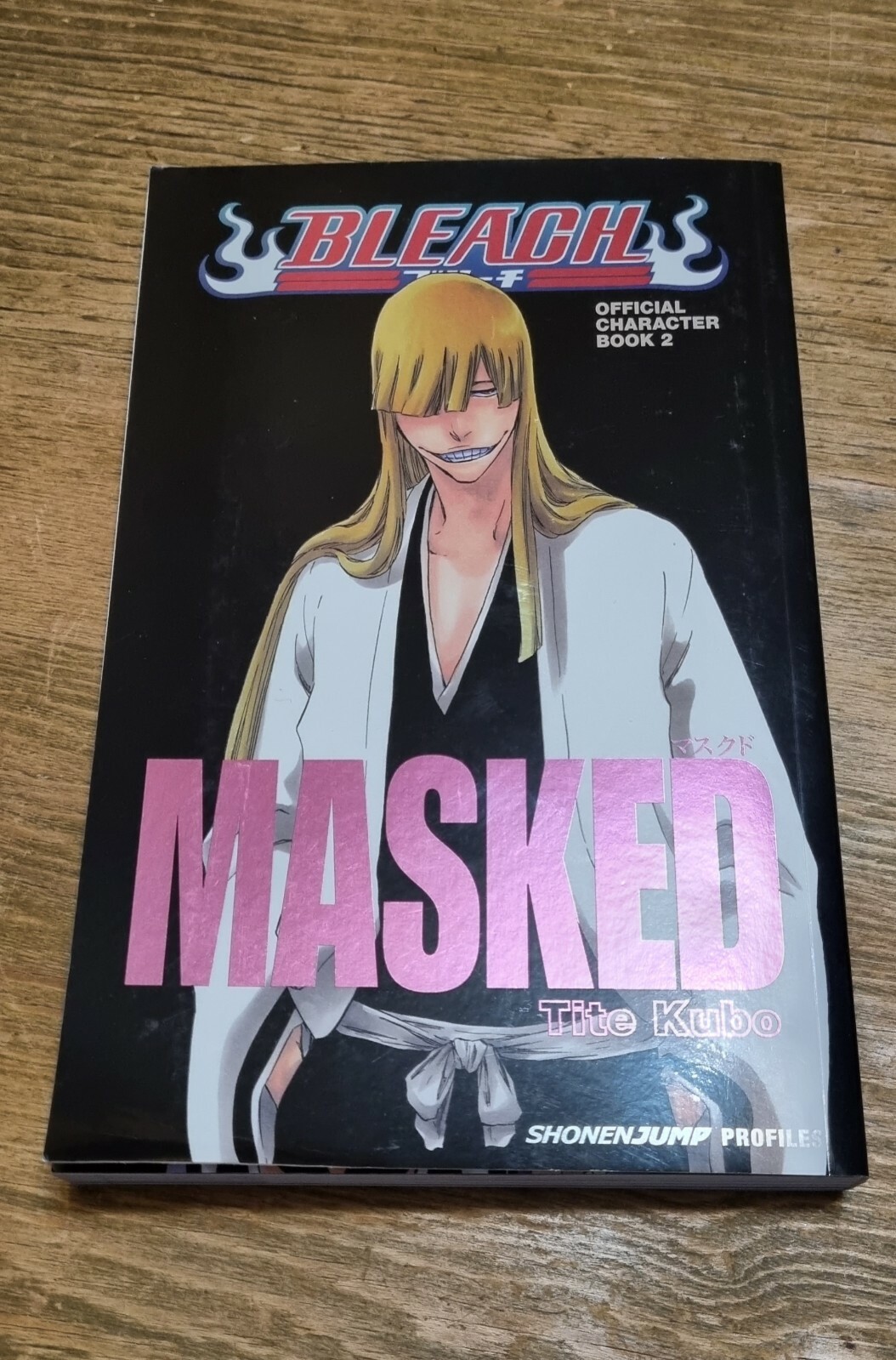 BLEACH OFFICIAL CHARACTER BOOK SOULS & MASKED BOOK 2 TITE KUBO SHONEN ...