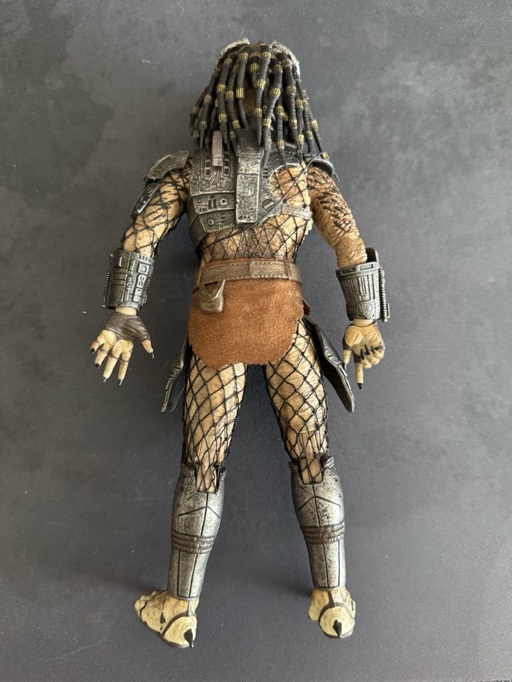 Mezco Predator Action Figure 1:12 Scale Complete + Custom Wolf Mask | eBay