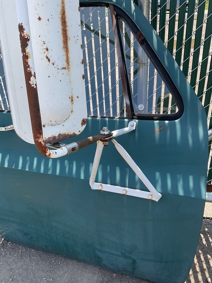 1970-1980 Chevy GMC C60 Truck Complete Door Driver Left Right BOTH ...