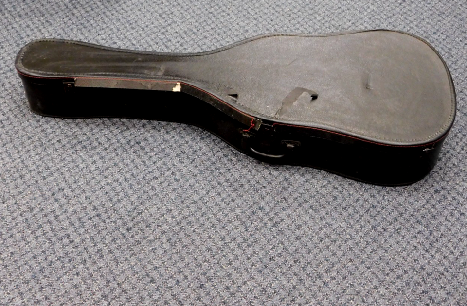 Ovation Celebrity GC057 Medium Bowl Back Acoustic-Electric Guitar w ...