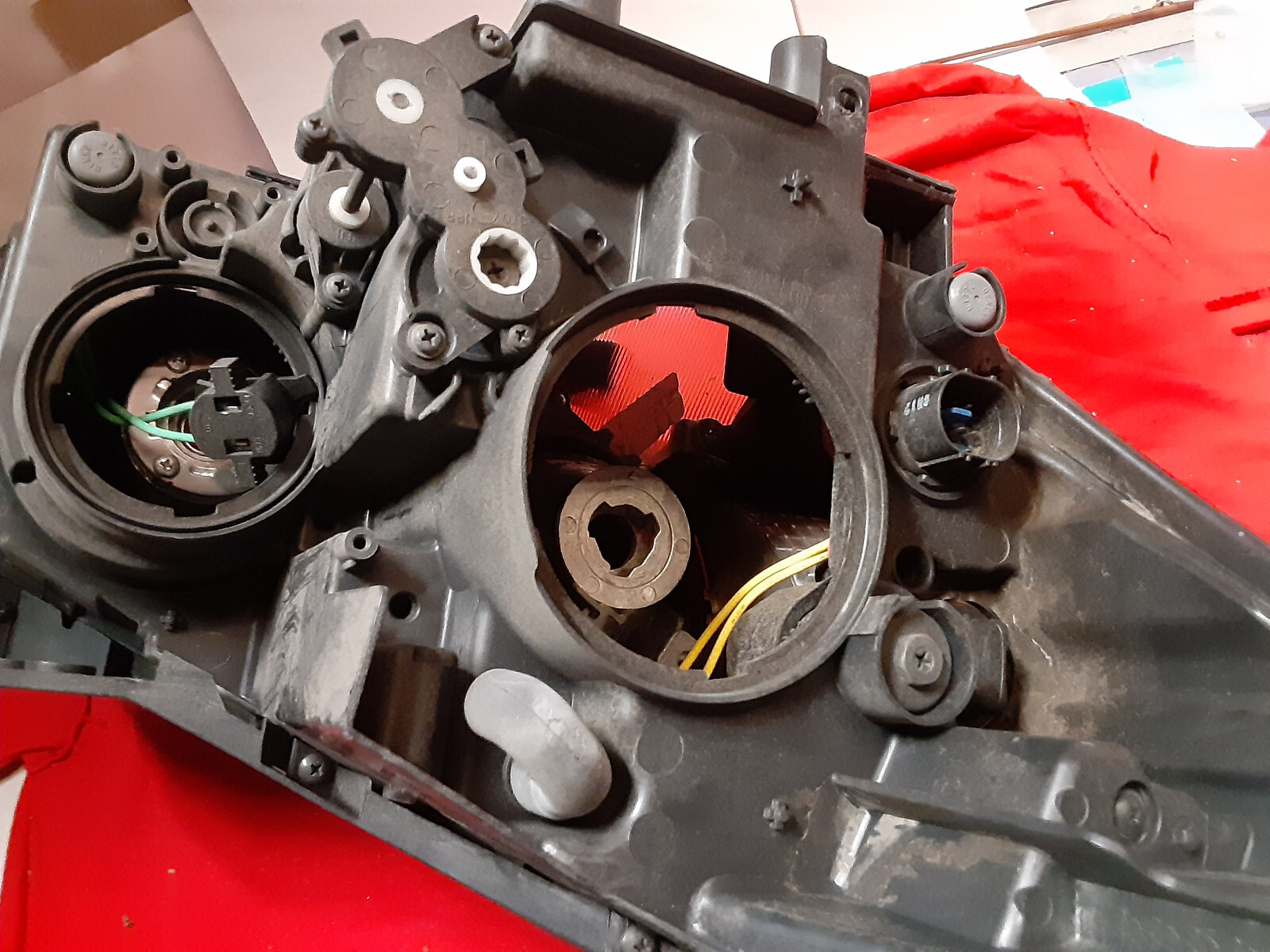 2016 KIA SORENTO LH DRIVER/SIDE HEADLIGHT OEM 92101-C6 pick up So CALIF ...