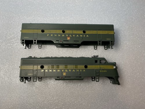 HO Athearn Blue Box Pennsylvania RR EMD F7A & F7B Body Shells Only ...