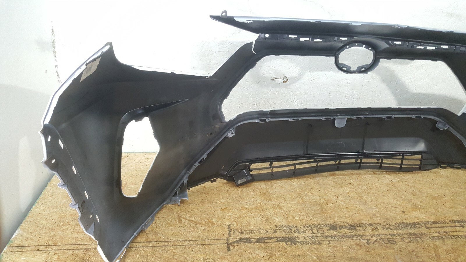 2019-2020 TOYOTA RAV 4 FRONT BUMPER COVER OEM WHITE | eBay