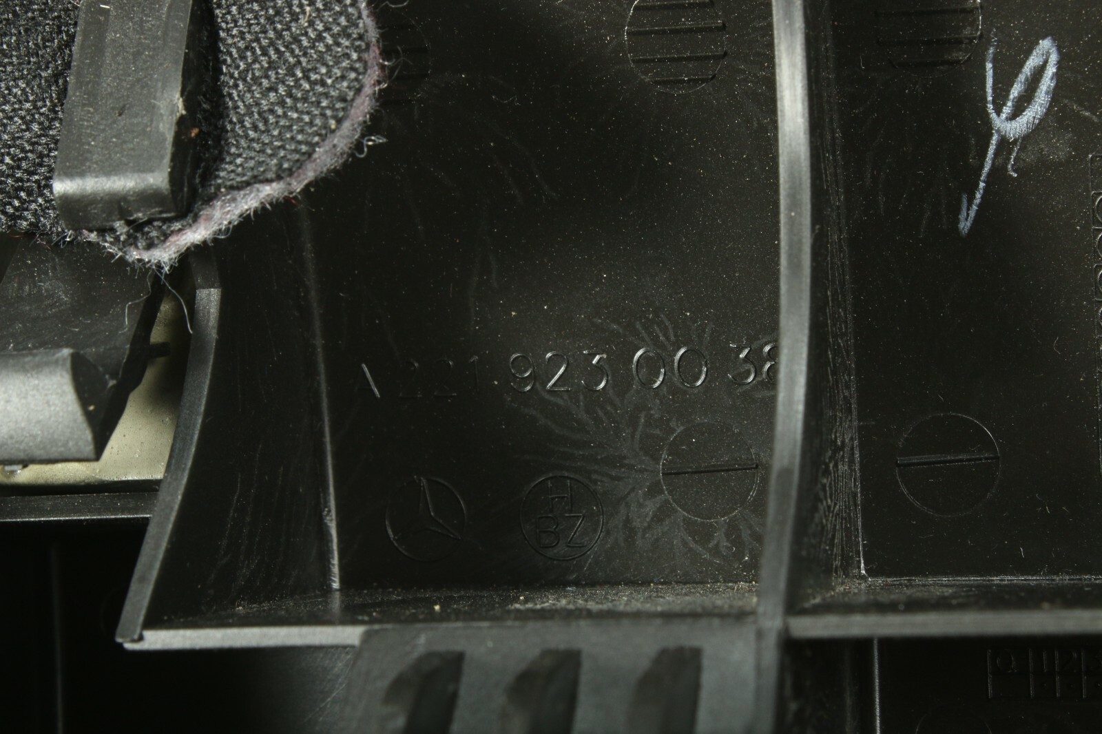 10 11 12 13 MERCEDES W221 S600 S550 REAR SEAT HEADREST SET OF 3 OEM | eBay