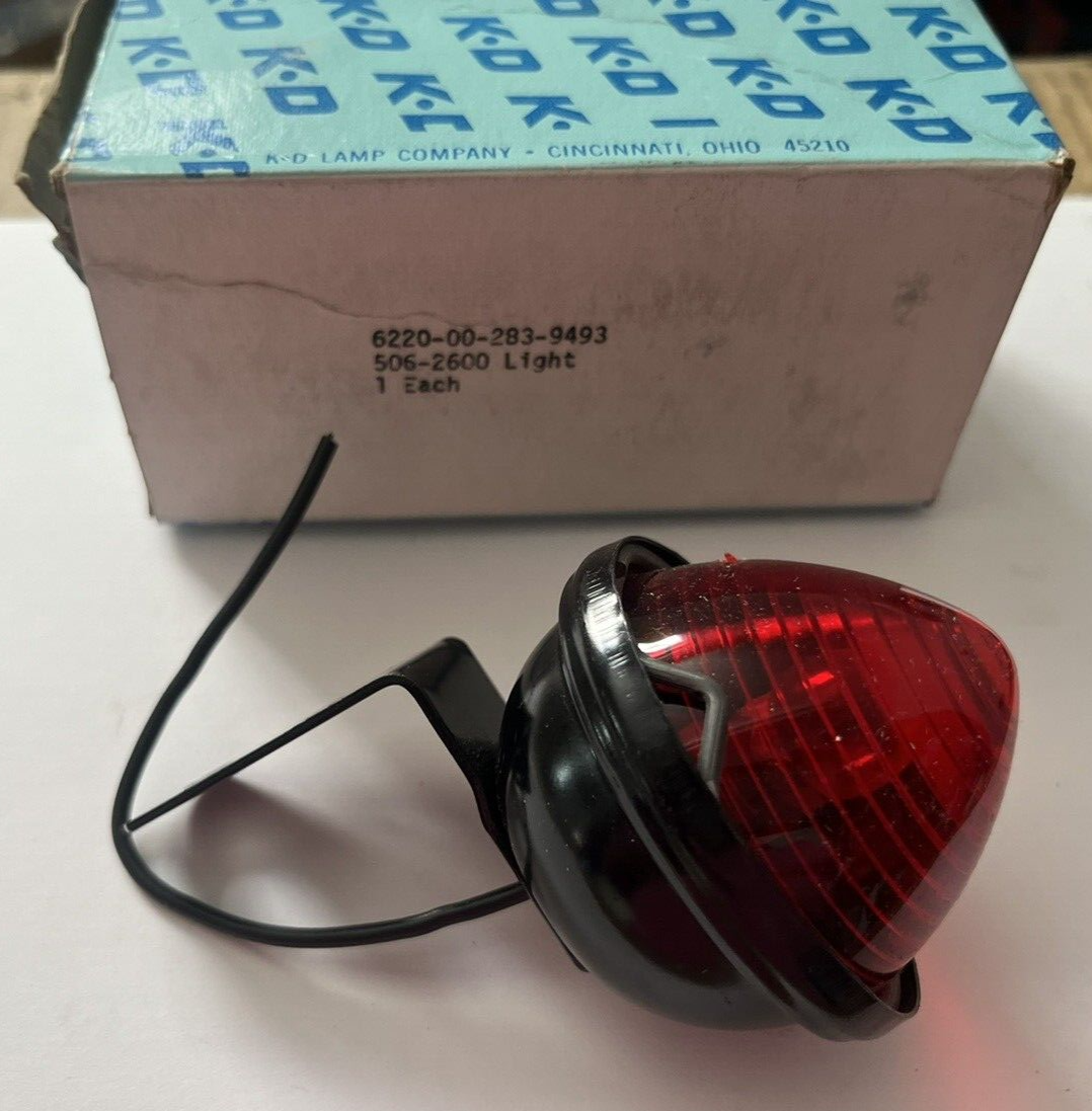 LOT OF 4 K-D LAMP CO RED CLEARANCE MARKER LIGHT ASSY P/N 506-2600 W ...