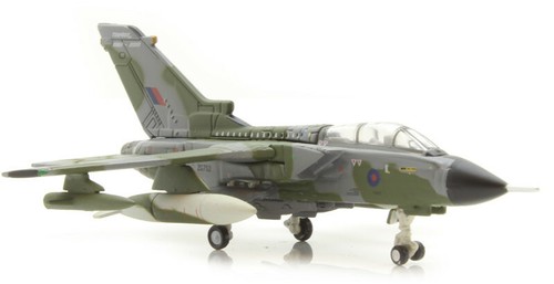 herpa Panavia Tornado GR.4 No.31 Squadron Tornado Farewell Reg.ZG752 1/ ...