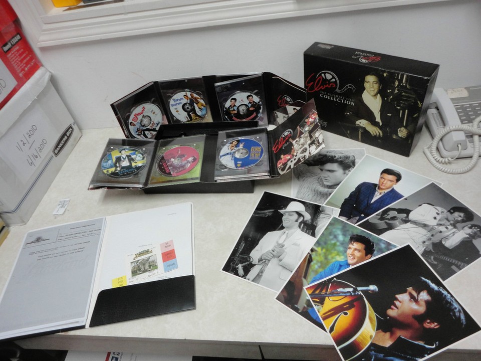 ELVIS The Ultimate Film Collection Graceland Edition 12 DVD+COLLECTOR ...