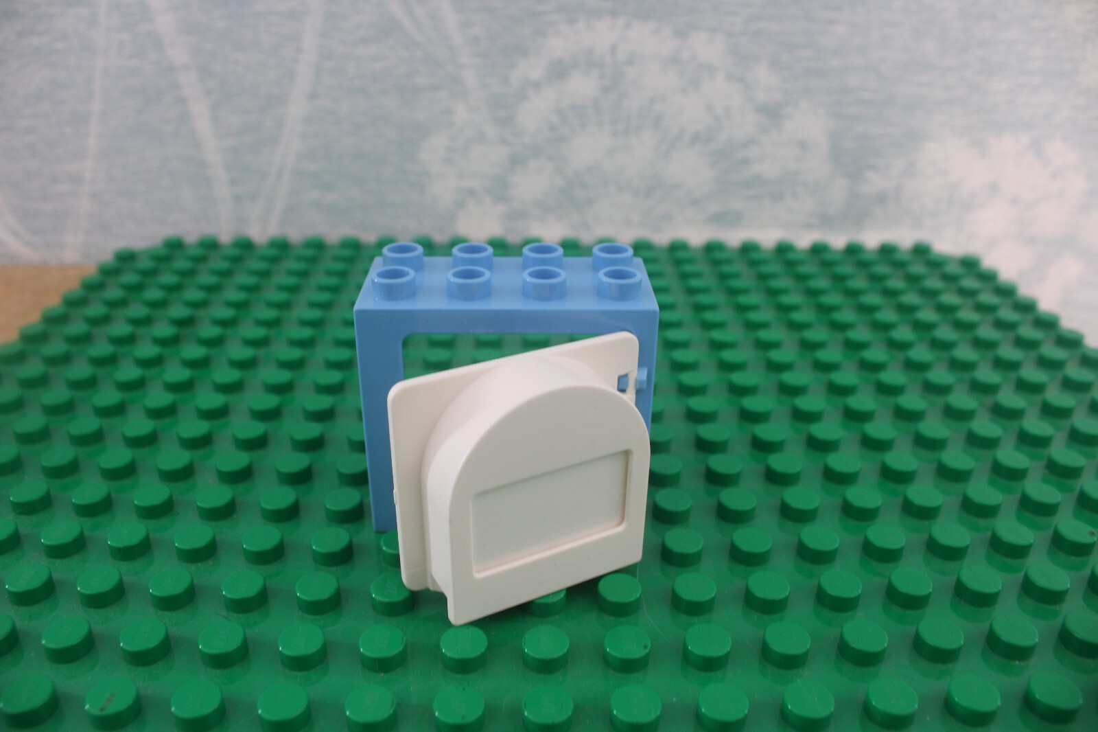 Duplo Window 2x4 Frame Pane LIGHT BLUE MAILBOX Door White Slot Mail ...