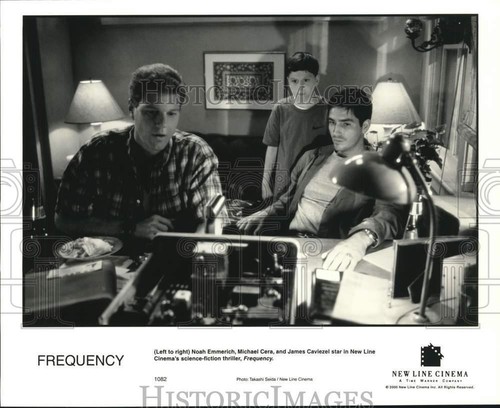 2000 Press Photo Noah Emmerich, Michael Cera, James Caviezel star in ...