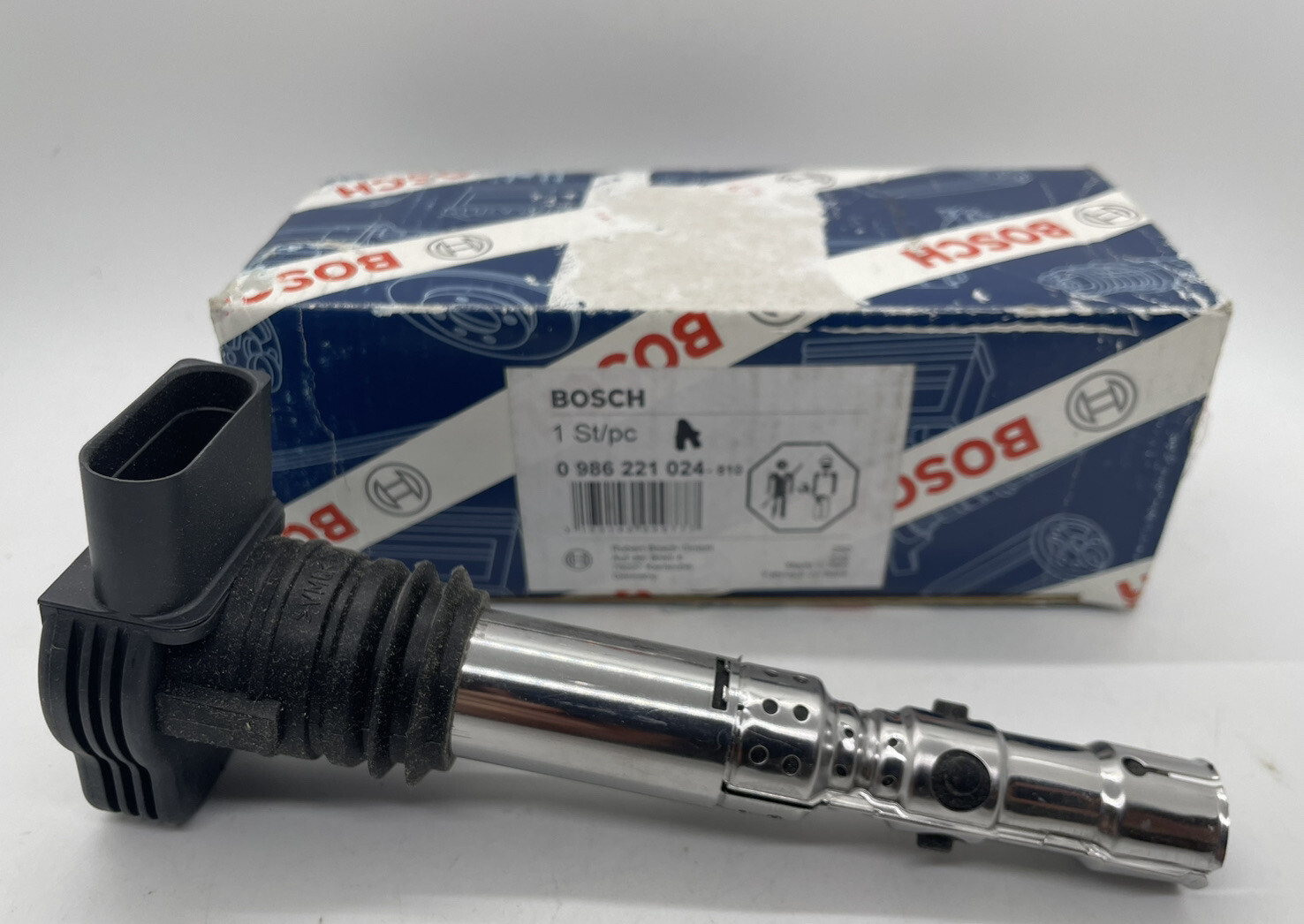 Genuine BOSCH Ignition Coil 0986221024 **NEW** Minor Box Damage | eBay
