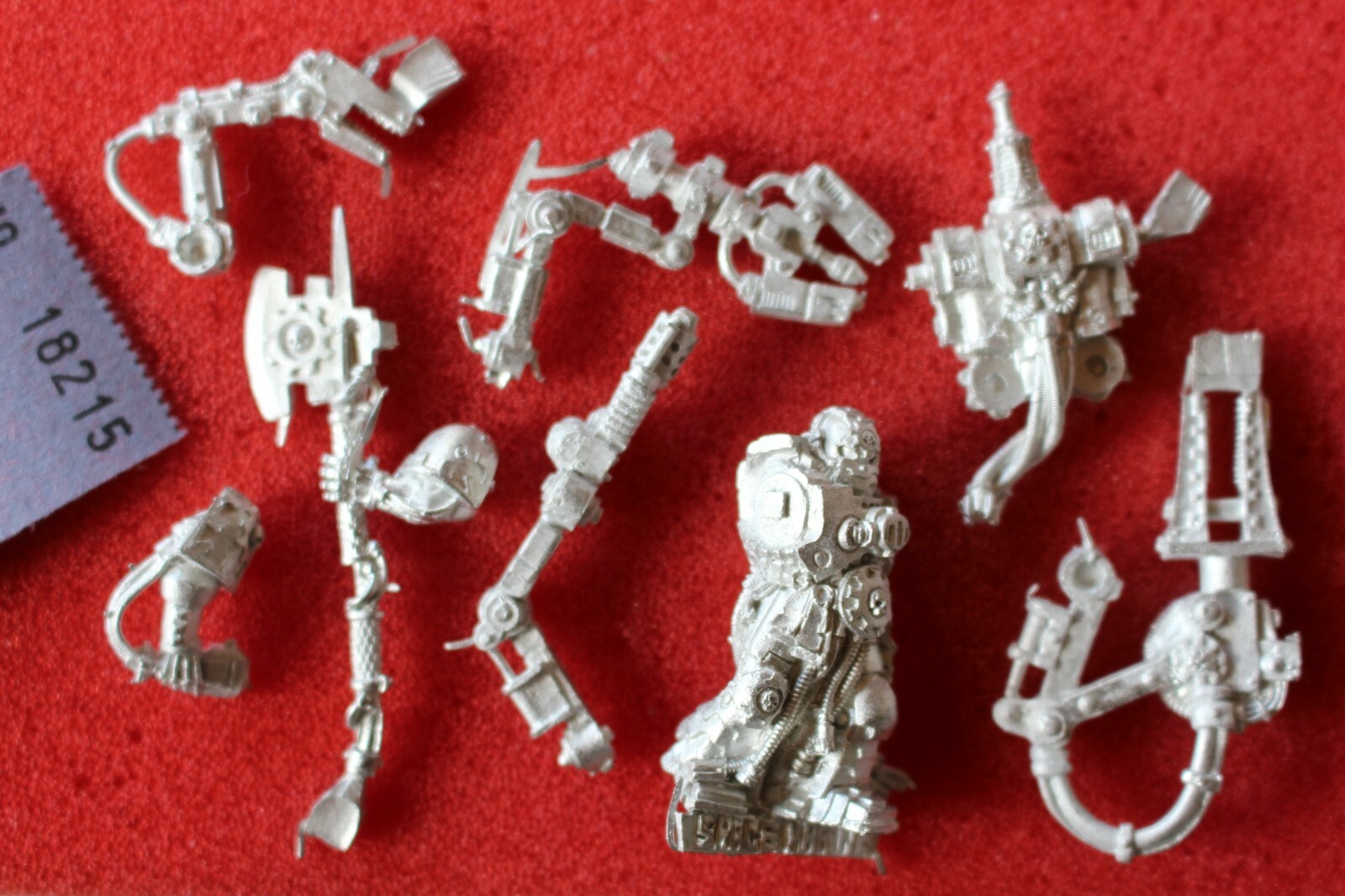 Games Workshop Warhammer 40k Space Marines Techmarine Servo Harness ...
