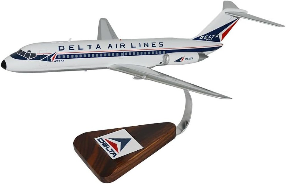 Delta Airlines Douglas DC-9-15 Widget Livery Desk Display Model 1/72 SC ...