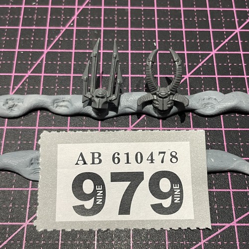 Chaos Space Marine Sorcerer Heads/Helmets Warhammer 40k Conversion ...