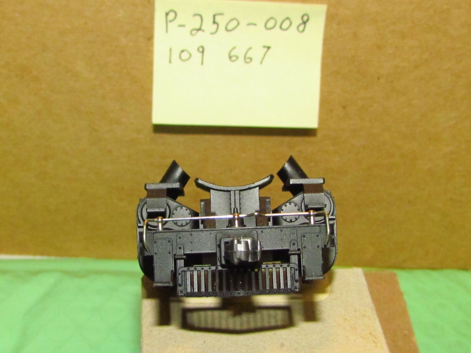 P-250-008 2-10-2 METAL UNDERFRAME WITH PILOT AHM & RIVAROSSI HO SCALE ...