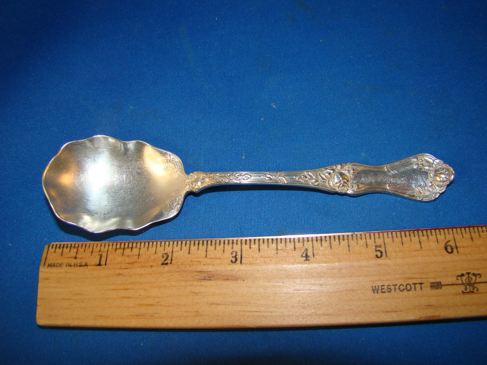 Rockford SP Co 5* RFF1 Silverplated Scalloped Edge Sugar Spoon Antique ...
