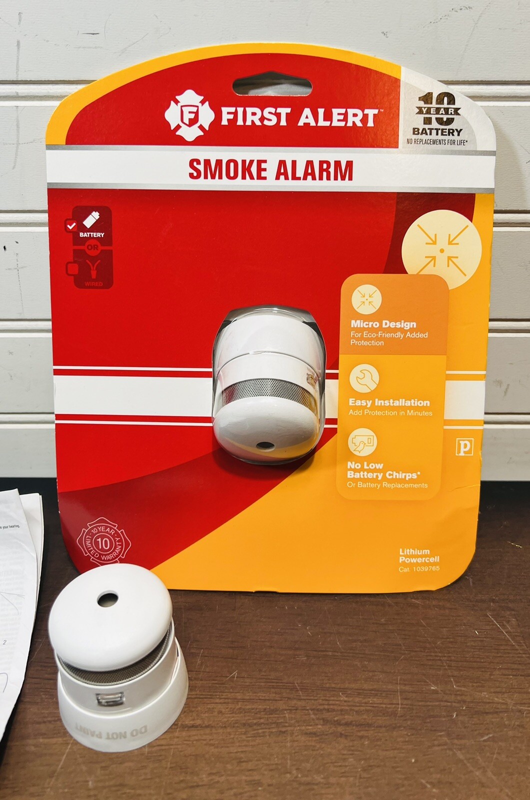 First Alert P1010 10-Year Battery Atom Photoelectric Micro Smoke Alarm ...