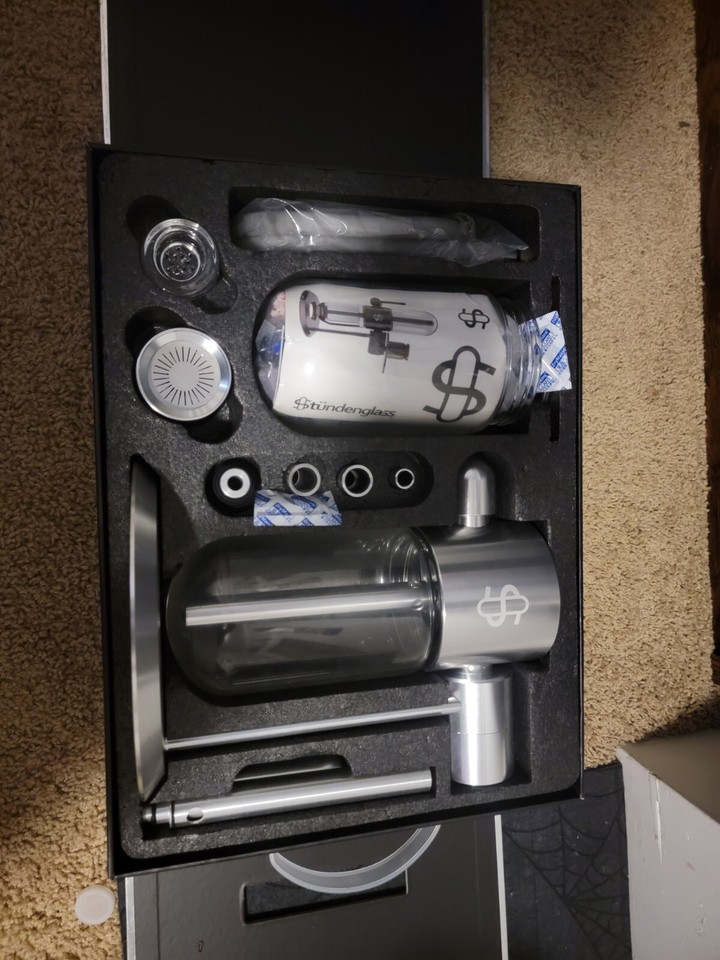 Studenglass Gravity Bong - 360 Degrees Rotating Glass - Polished Silver ...