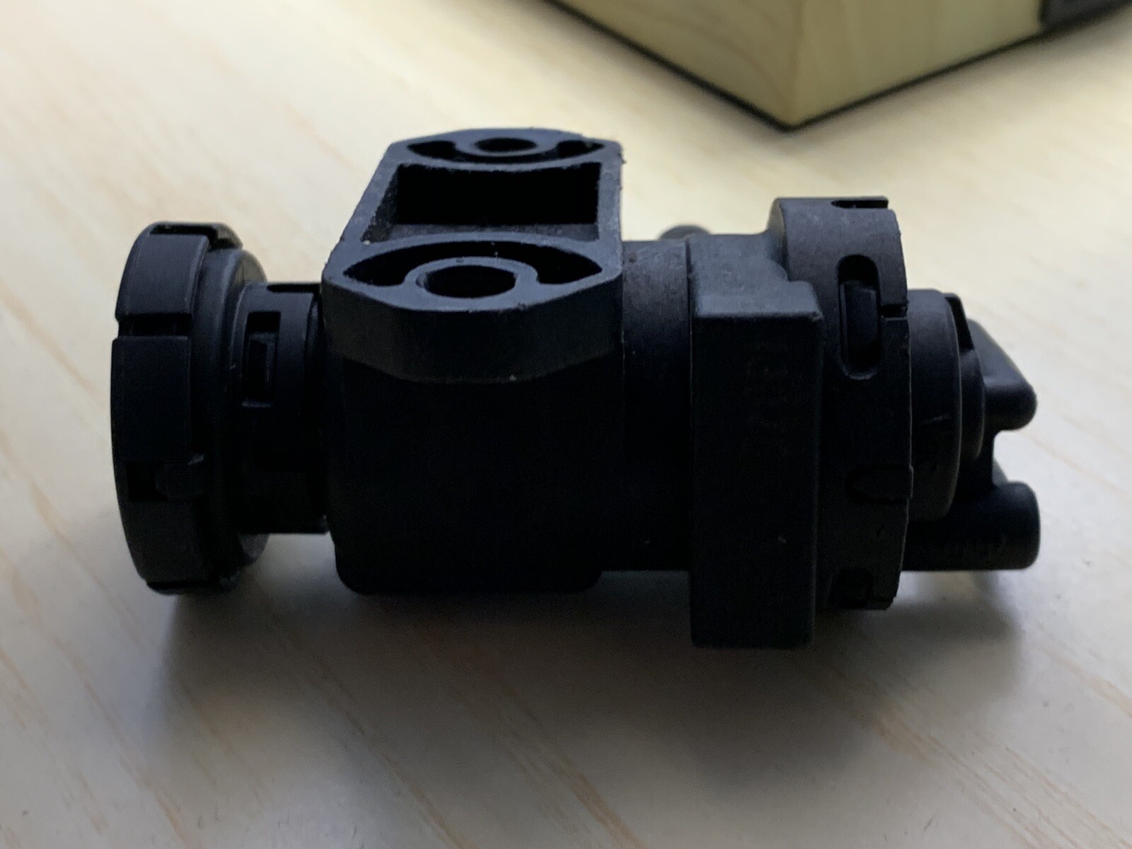 Valvola a vuoto BMW-MINI - 3.024.421 - 11748509323-05 Trasformatore di ...