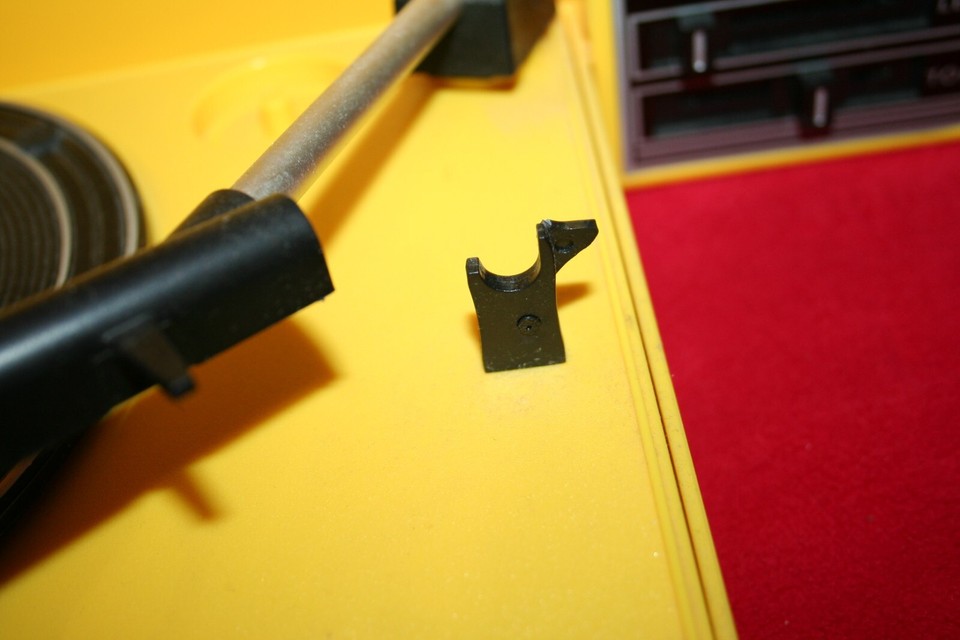 Third Man Records Crosley CR6016A Spinnerette Suitcase USB Turntable ...